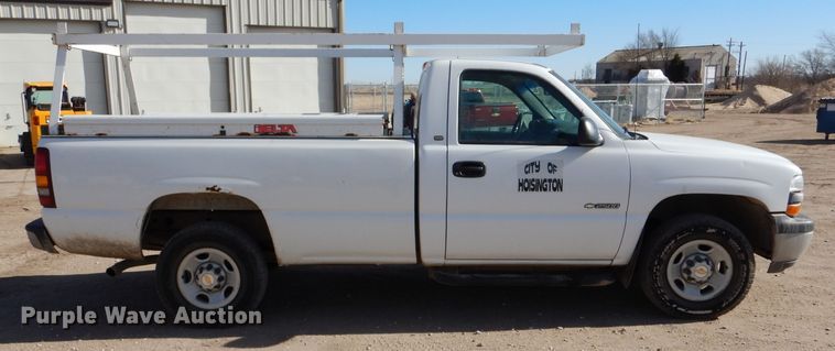 2000 Chevrolet Silverado 2500 pickup truck in Hoisington, KS | Item ...