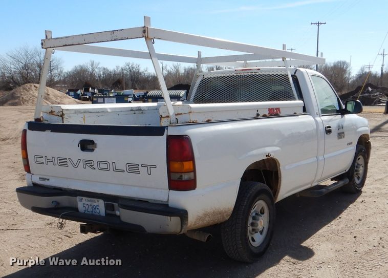 2000 Chevrolet Silverado 2500 pickup truck in Hoisington, KS | Item ...
