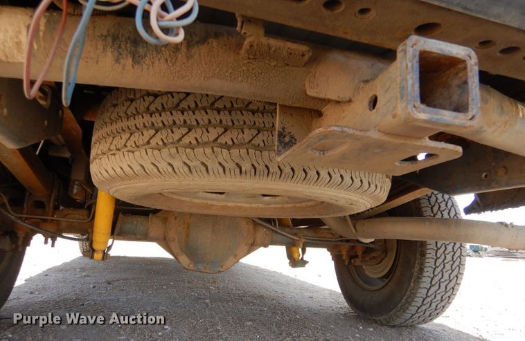 2000 Chevrolet Silverado 2500 pickup truck in Hoisington, KS | Item ...