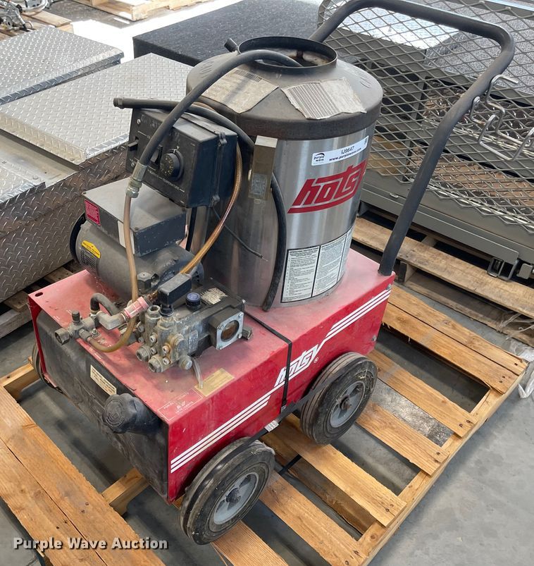 Hotsy 555SS hot pressure washer in Lincoln, NE | Item IJ9647 sold ...