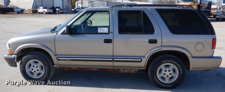 2000 Chevrolet Blazer SUV in Manhattan, KS | Item DN5467 sold | Purple Wave