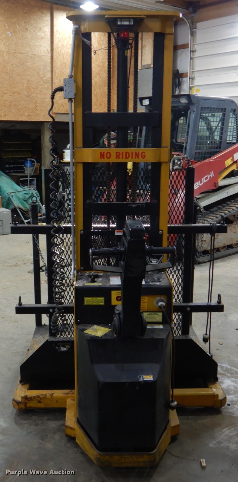 Big Joe PDBB-20-T12 order picker in Tebbetts, MO | Item DH8169 sold ...