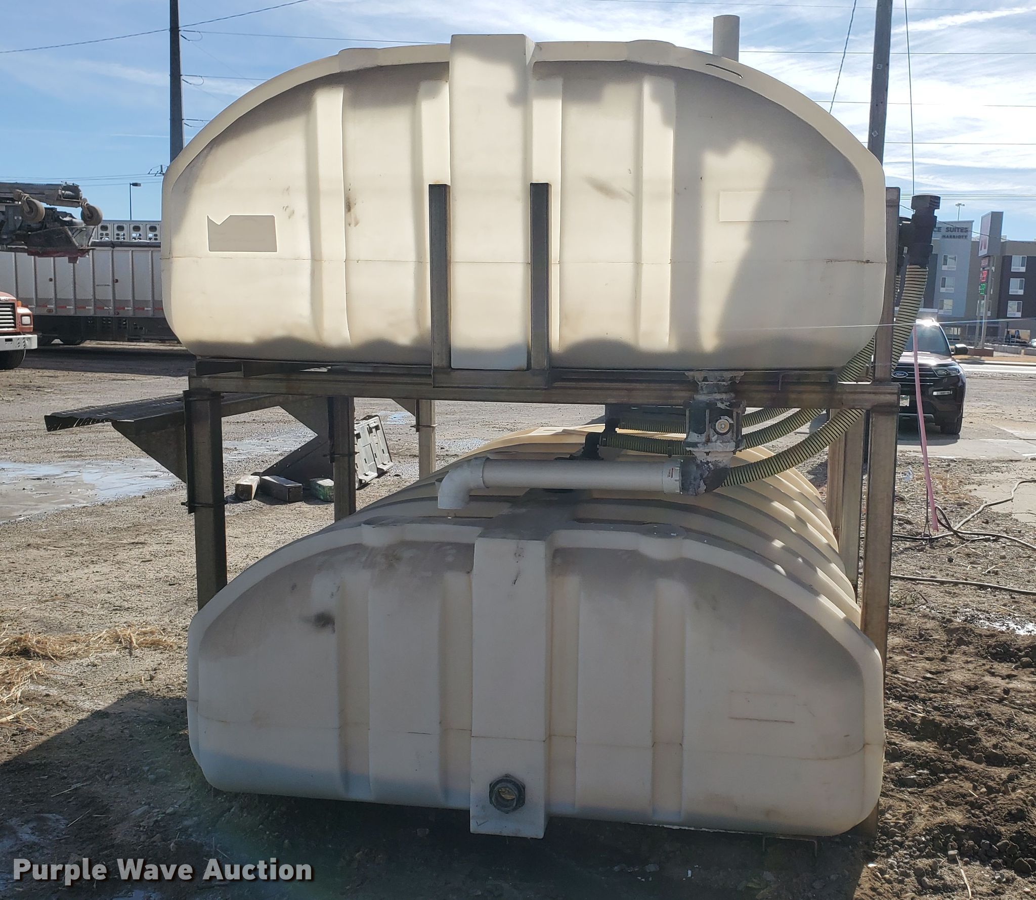 (2) salt brine tanks in Hays, KS | Item GK9999 sold | Purple Wave
