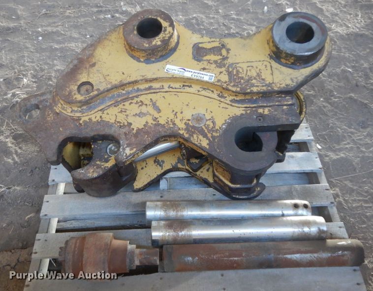 Caterpillar 292-451 excavator quick attach in Mount Pleasant, TX | Item ...