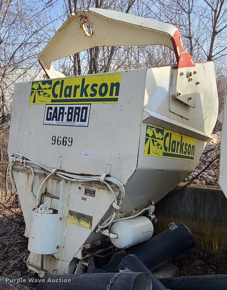 Gar-Bro 4126-LA concrete bucket in Kansas City, MO | Item JG9248 sold ...