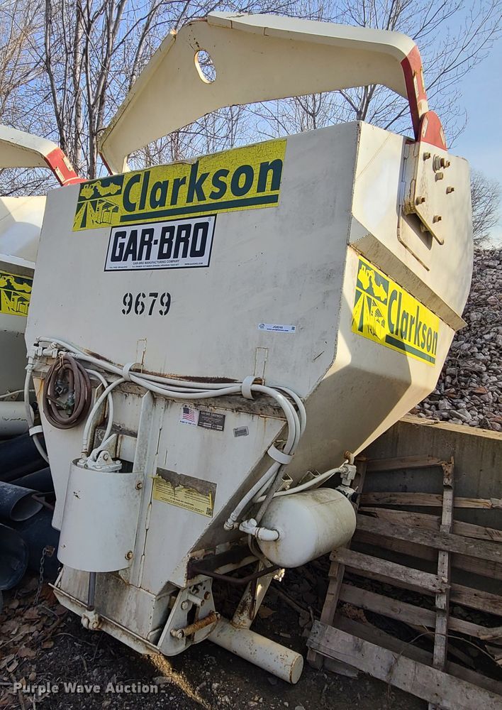 Gar-Bro 4126-LA concrete bucket in Kansas City, MO | Item JG9249 sold ...
