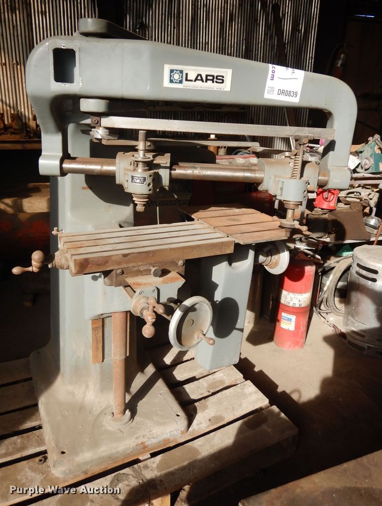 Lars milling machine in Emmett, KS | Item DR0839 sold | Purple Wave