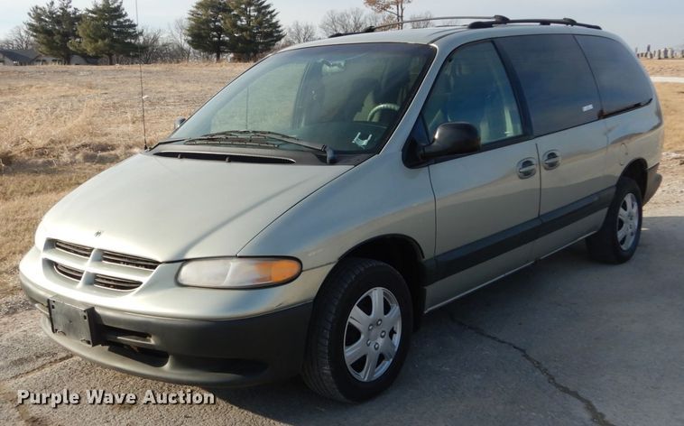 2000 Dodge Grand Caravan van in Moscow Mills, MO | Item KH9797 sold ...