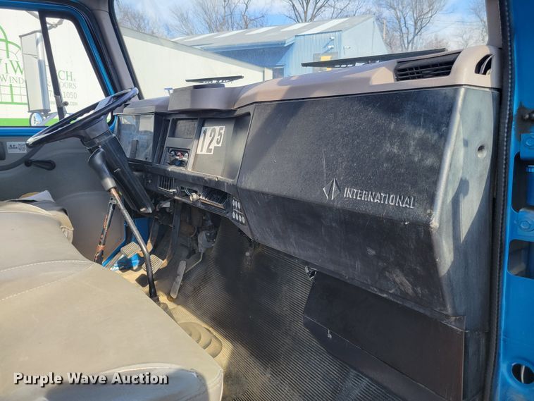 1997 International 4700 box truck in Edwardsville, IL | Item HK9299 ...