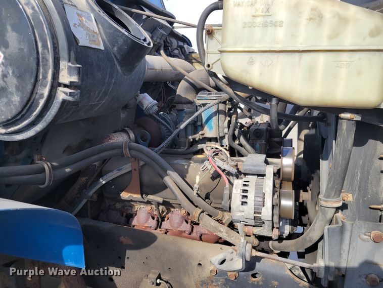 1997 International 4700 box truck in Edwardsville, IL | Item HK9299 ...