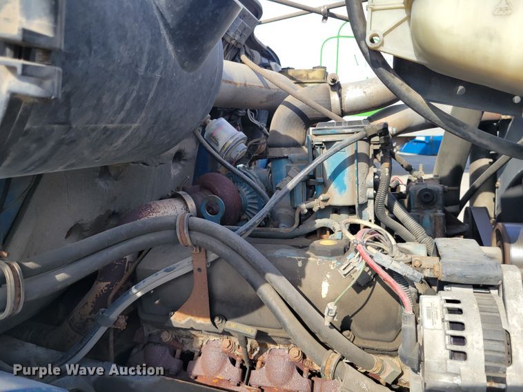 1997 International 4700 box truck in Edwardsville, IL | Item HK9299 ...