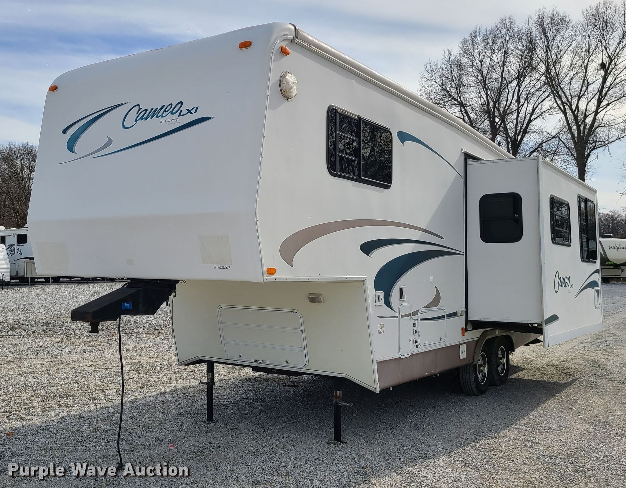 2001 Carriage Cameo LXI F27RKS camper in Clinton, MO | Item IF9323 sold ...