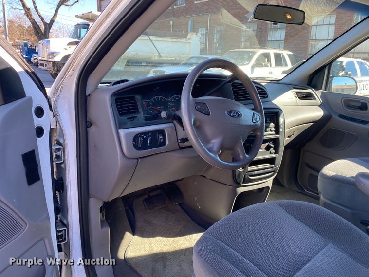 2002 Ford Windstar LX van in Tulsa, OK | Item KE9432 sold | Purple Wave