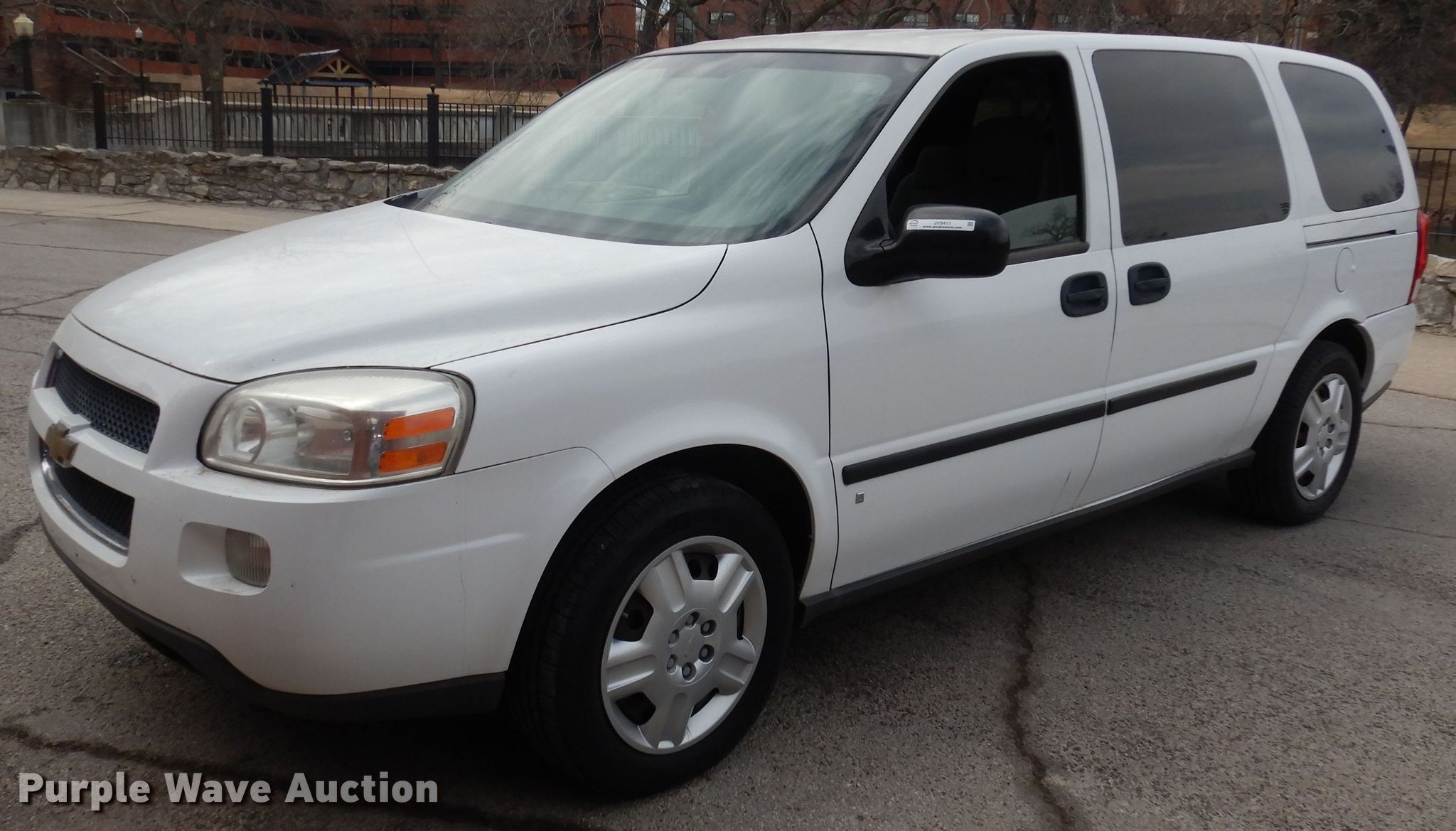 2008 Chevrolet Uplander LS van in Emporia, KS | Item JV9411 for sale ...