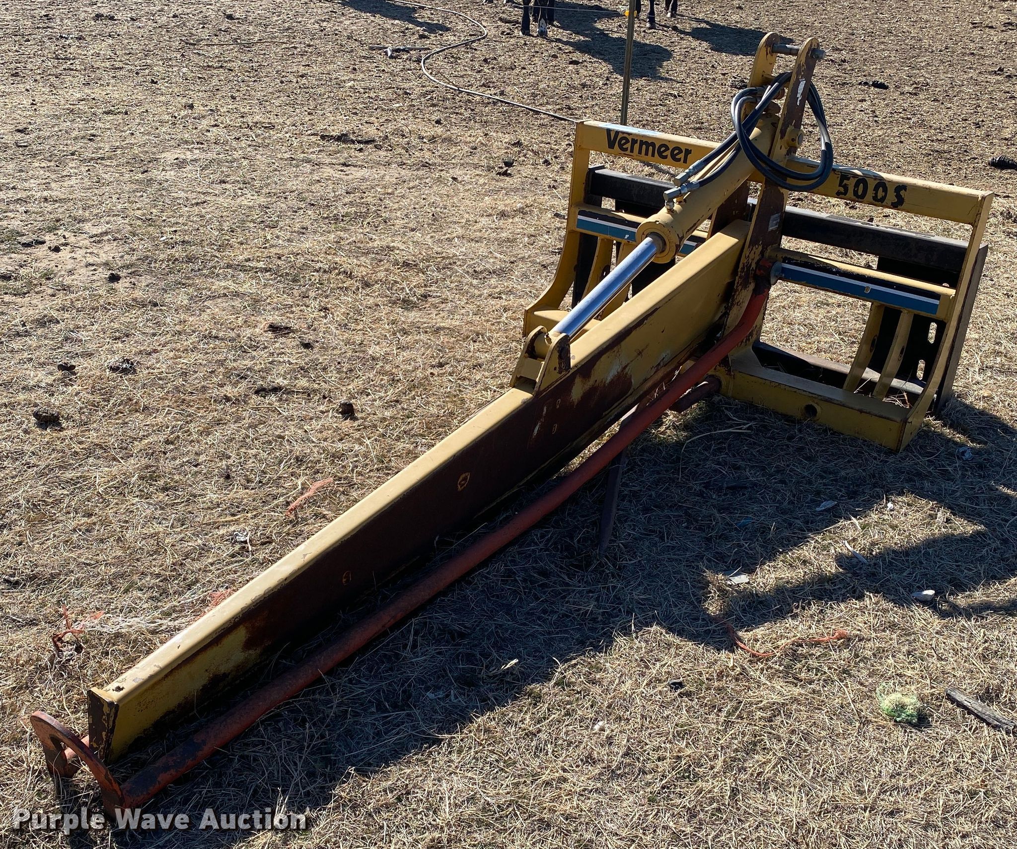 Vermeer 500S skid steer bale slicer in Cimarron, KS | Item DM8341 sold ...