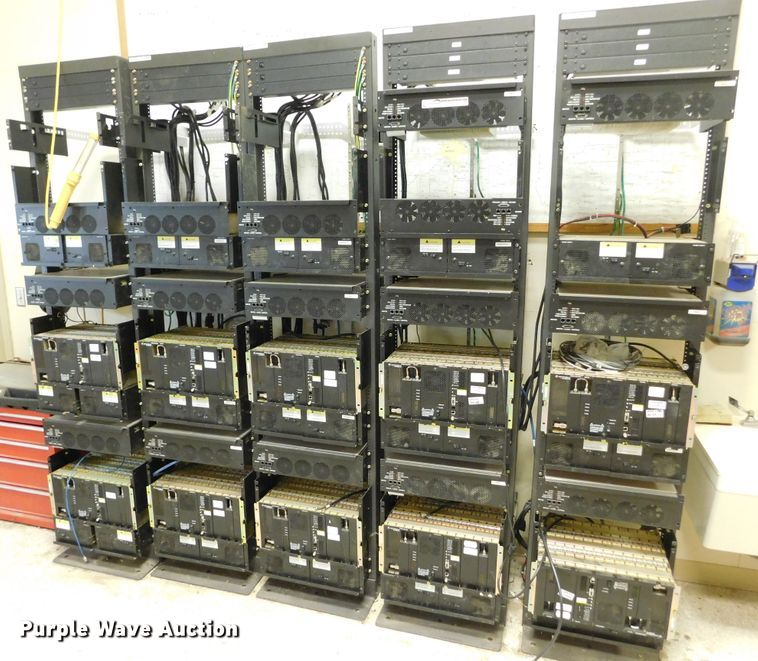 (16) Motorola Quantar T5365A repeater radios in Garden City, KS | Item ...