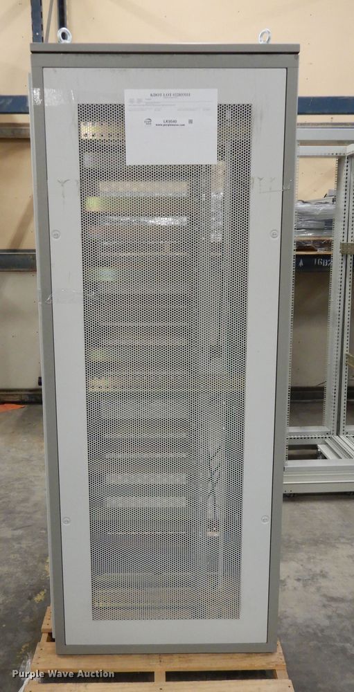 Motorola server rack in Topeka, KS | Item LK9540 sold | Purple Wave