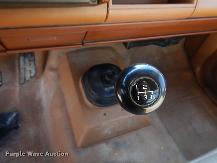 1990 Chevrolet C2500 flatbed pickup truck in Mexico, MO | Item IM9643 ...