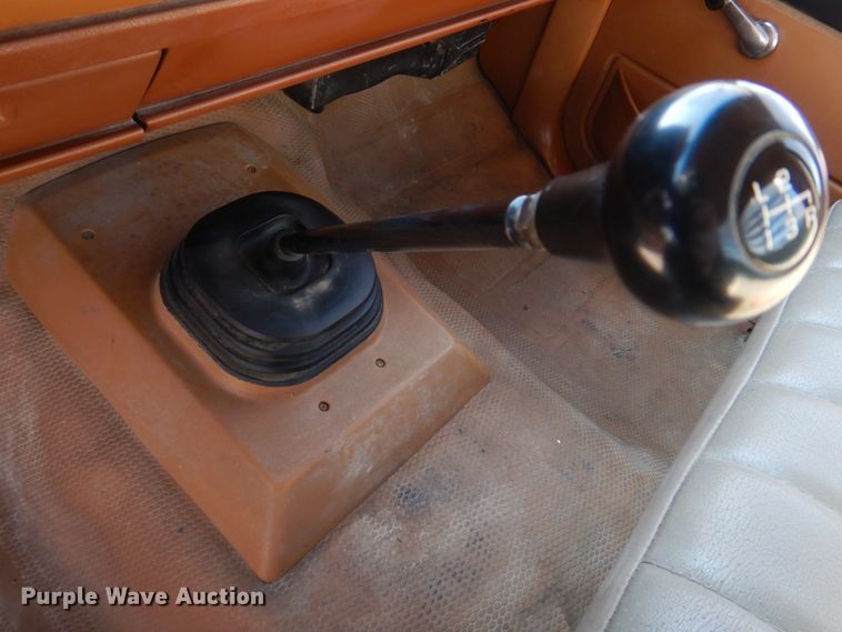 1990 Chevrolet C2500 flatbed pickup truck in Mexico, MO | Item IM9643 ...