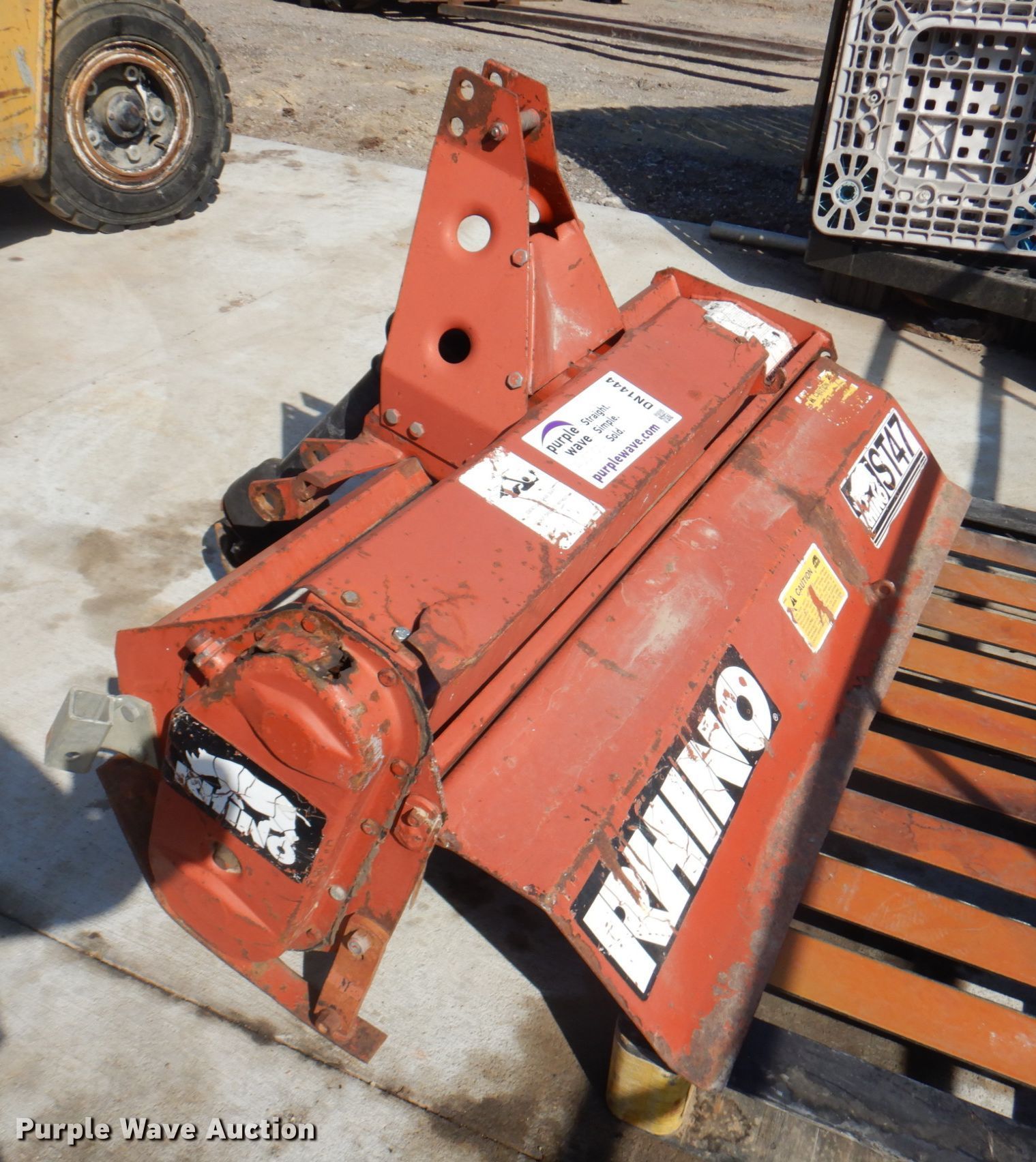 Rhino ST47 rototiller in Tonganoxie, KS | Item DN1444 sold | Purple Wave