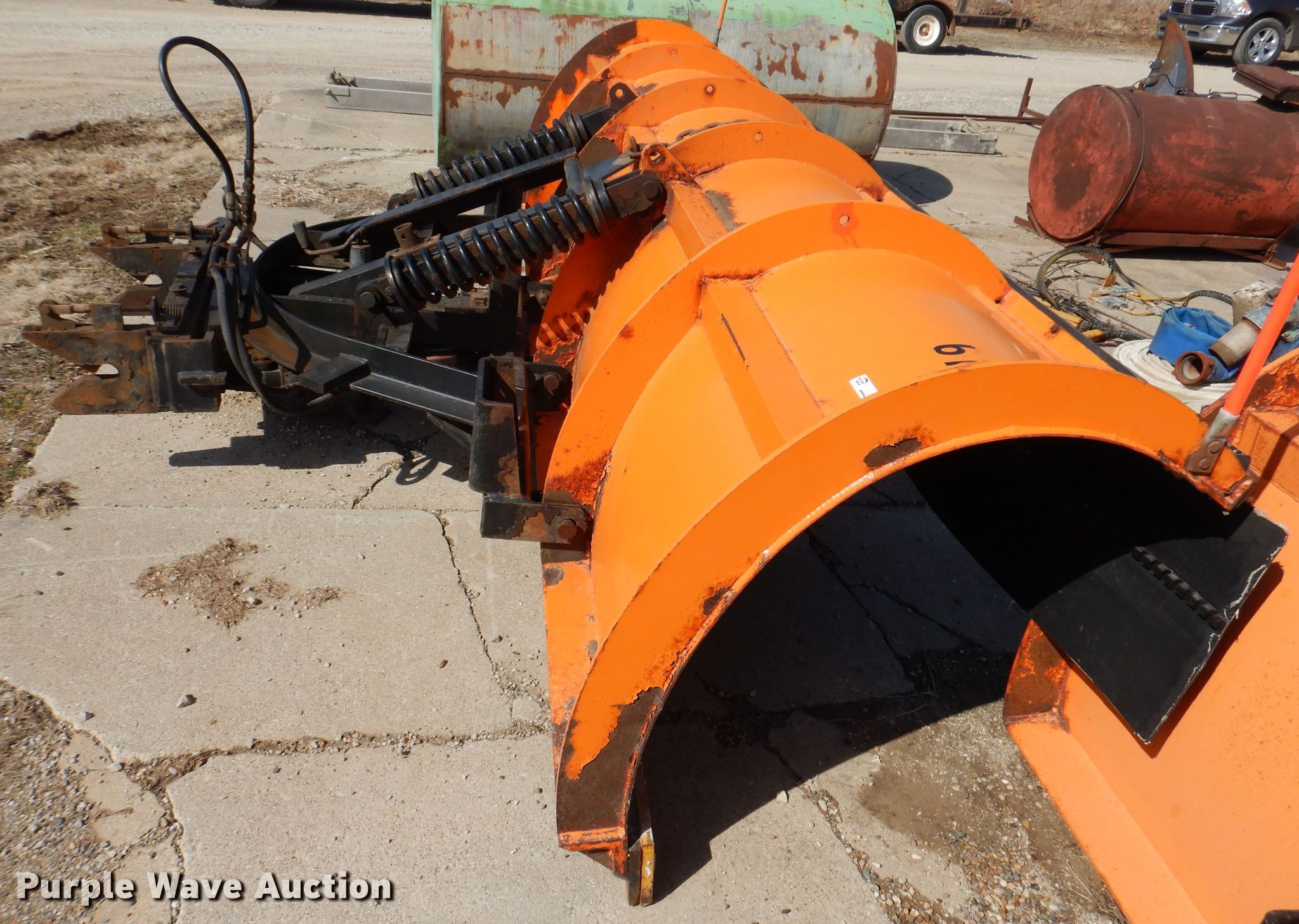 Monroe 144" W snow plow in Knoxville, IA | Item JK9508 sold | Purple Wave