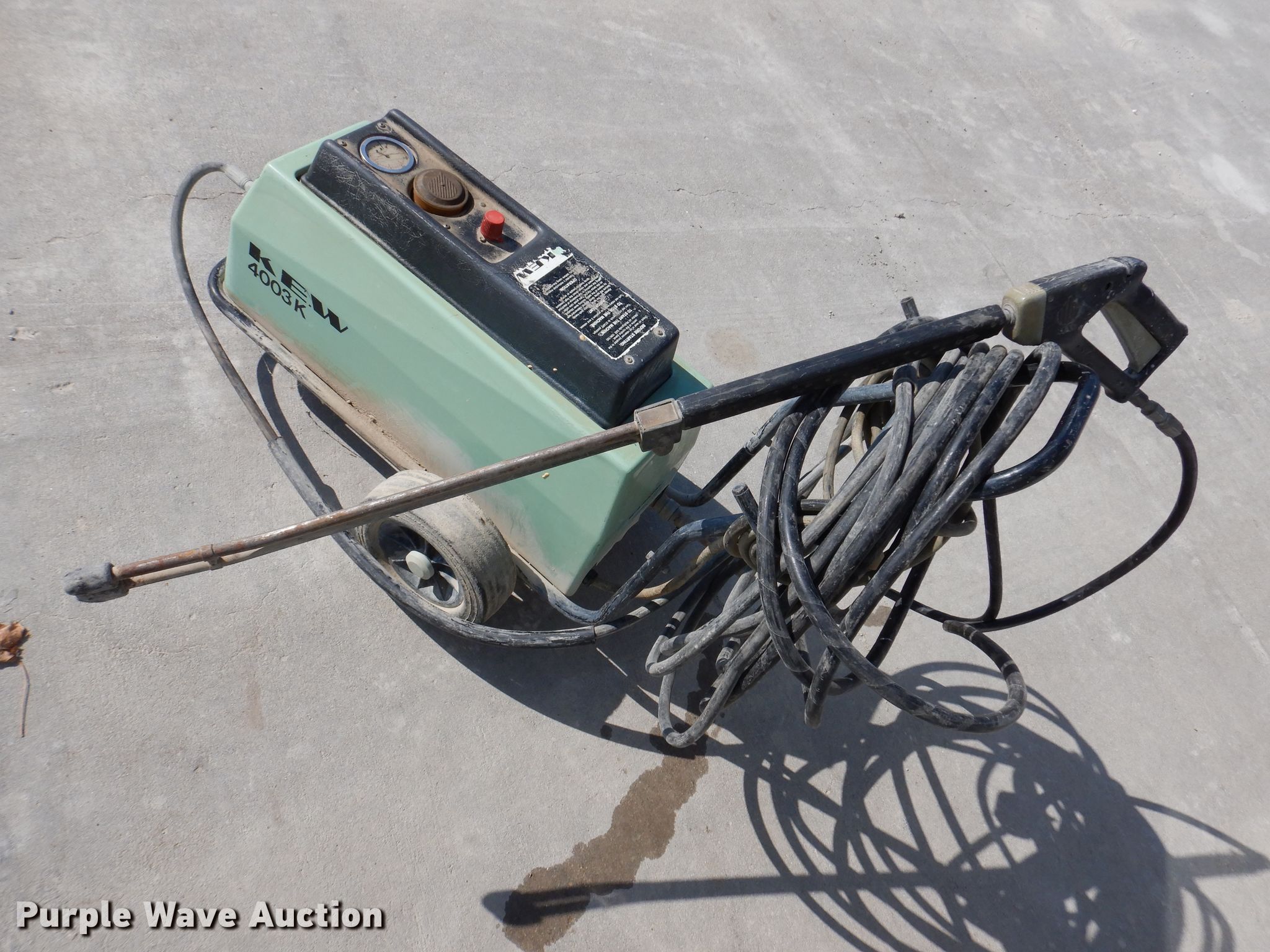 KEW 4003K pressure washer in Knoxville, IA | Item JK9513 sold | Purple Wave