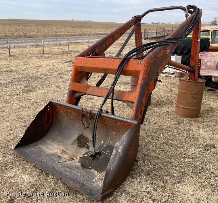 DuAll 320 loader in Morganville, KS | Item FV9267 sold | Purple Wave