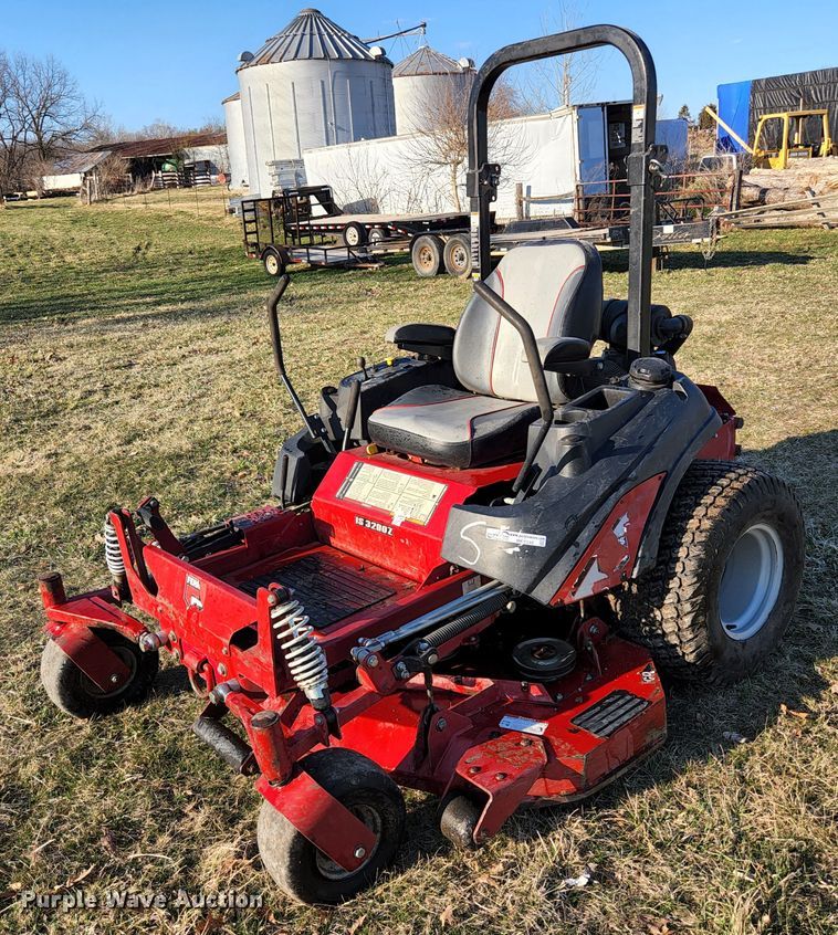 Ferris IS3200Z ZTR lawn mower in Moscow Mills, MO | Item HK9348 sold ...