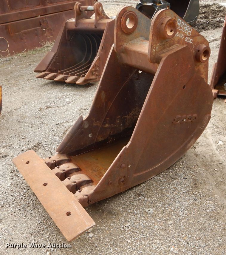 ESCO 24" W excavator bucket in Kansas City, KS | Item JX9196 sold ...