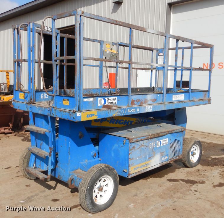 Up Right SL26-N scissor lift in Volga, SD | Item MX9904 sold | Purple Wave