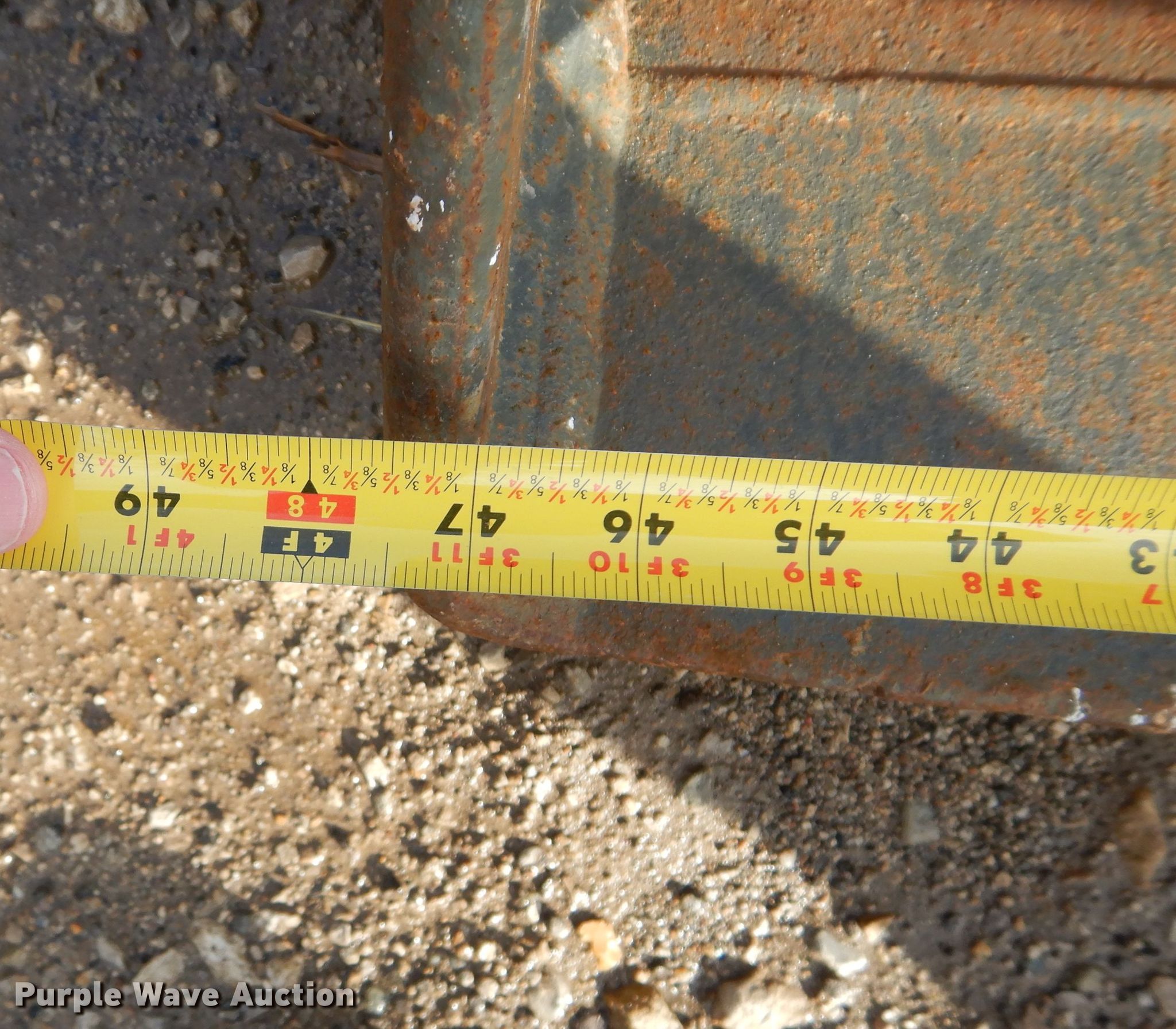 Caterpillar 48" W excavator bucket in Kansas City, KS | Item JX9204 ...