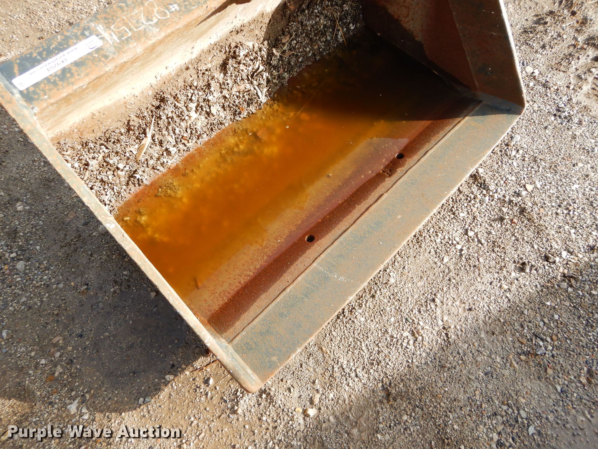 Caterpillar 48" W excavator bucket in Kansas City, KS | Item JX9204 ...