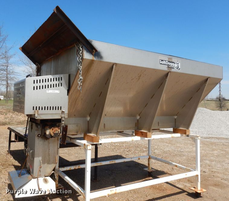 Salt Dogg Vbox SS spreader in Louisburg, KS | Item JV9182 sold | Purple ...