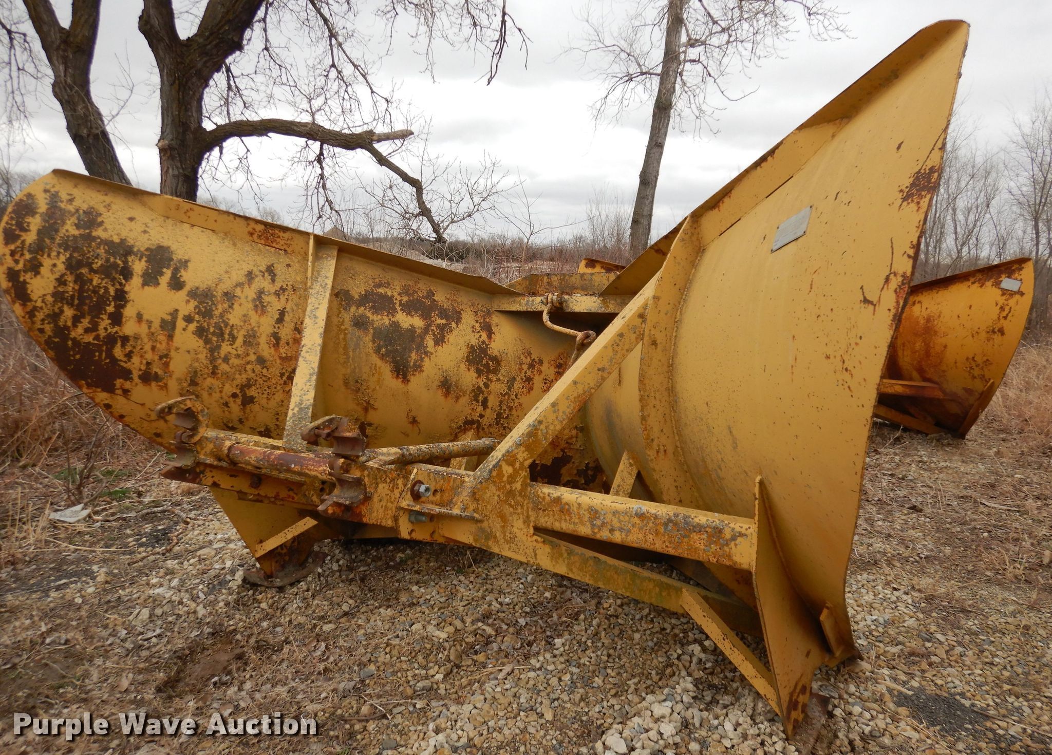 Balderson 3V9 motor grader V-plow in Marion, KS | Item JV9277 sold ...