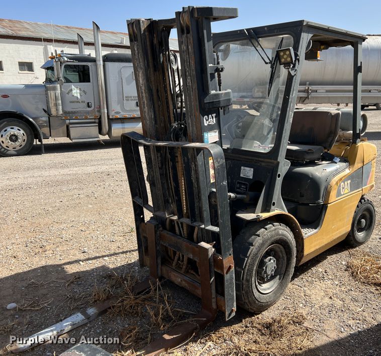 Caterpillar P5000-LP forklift in Roswell, NM | Item EX9642 sold ...