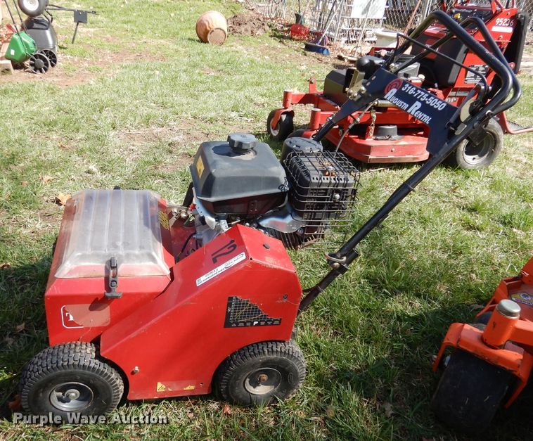 2019 Toro 33512 seeder in Leavenworth, KS | Item JV9189 sold | Purple Wave