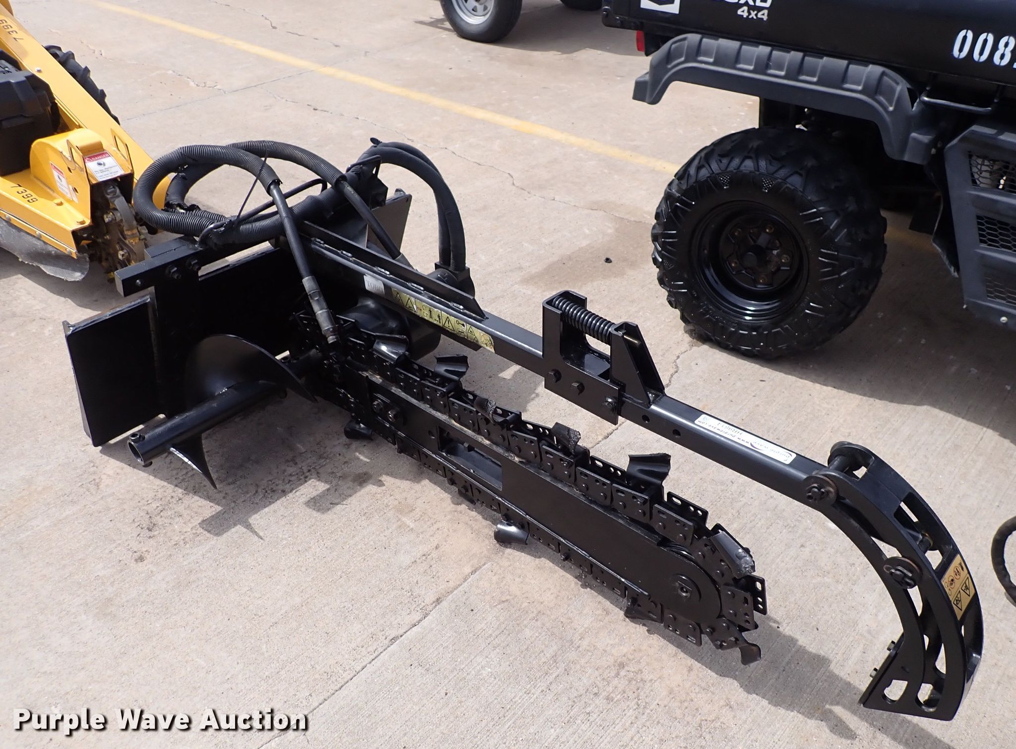Toro Dingo compact utility loader trencher in Wichita, KS | Item HR9814 ...
