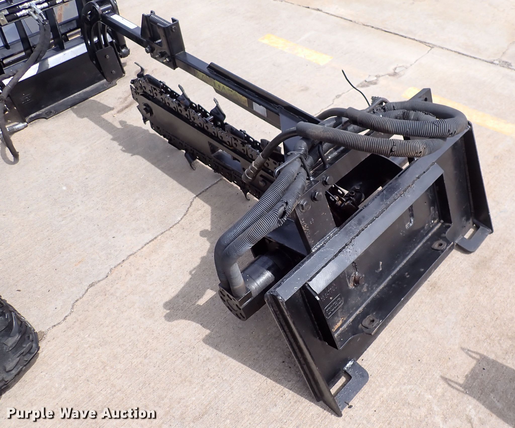 Toro Dingo compact utility loader trencher in Wichita, KS | Item HR9814 ...