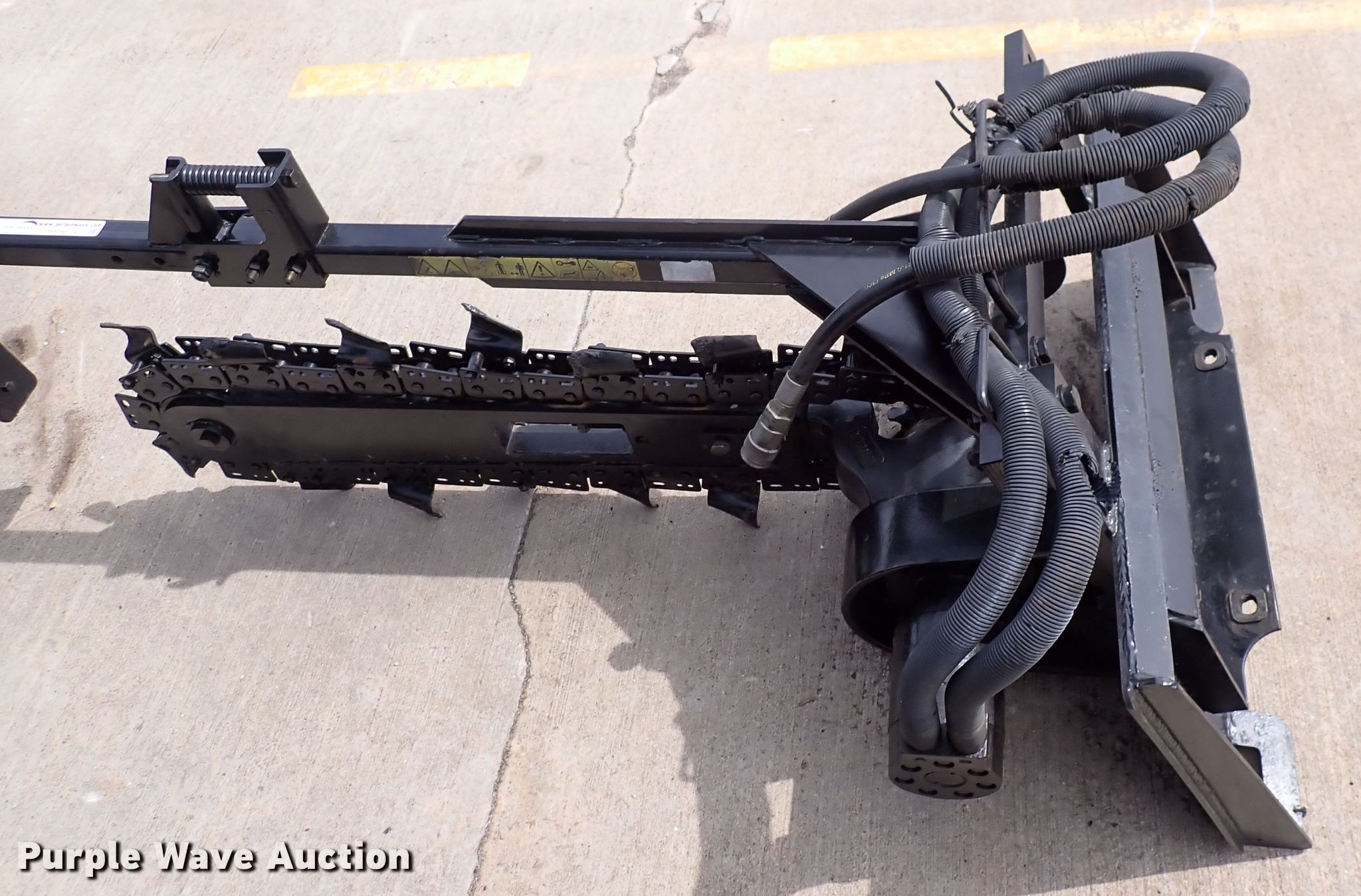 Toro Dingo compact utility loader trencher in Wichita, KS | Item HR9814 ...