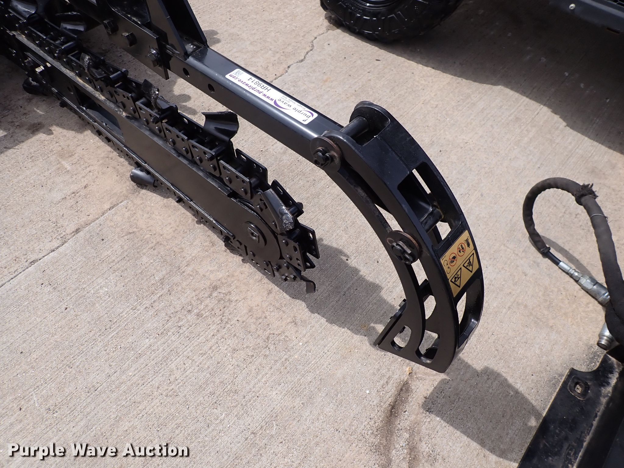 Toro Dingo compact utility loader trencher in Wichita, KS | Item HR9814 ...