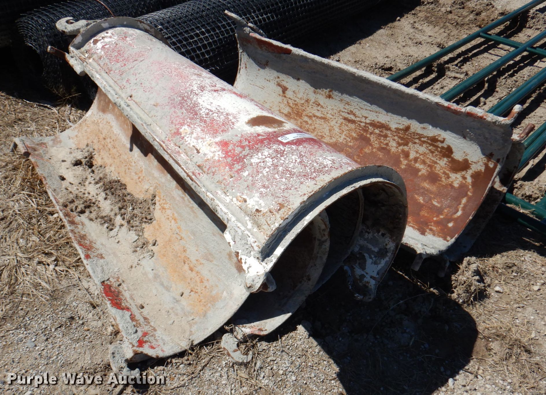 (6) chute extensions in Topeka, KS | Item JS9086 sold | Purple Wave