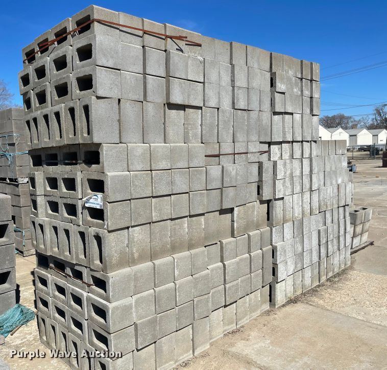 (8) cubes of 12" single bullnose concrete blocks in Salina, KS | Item ...