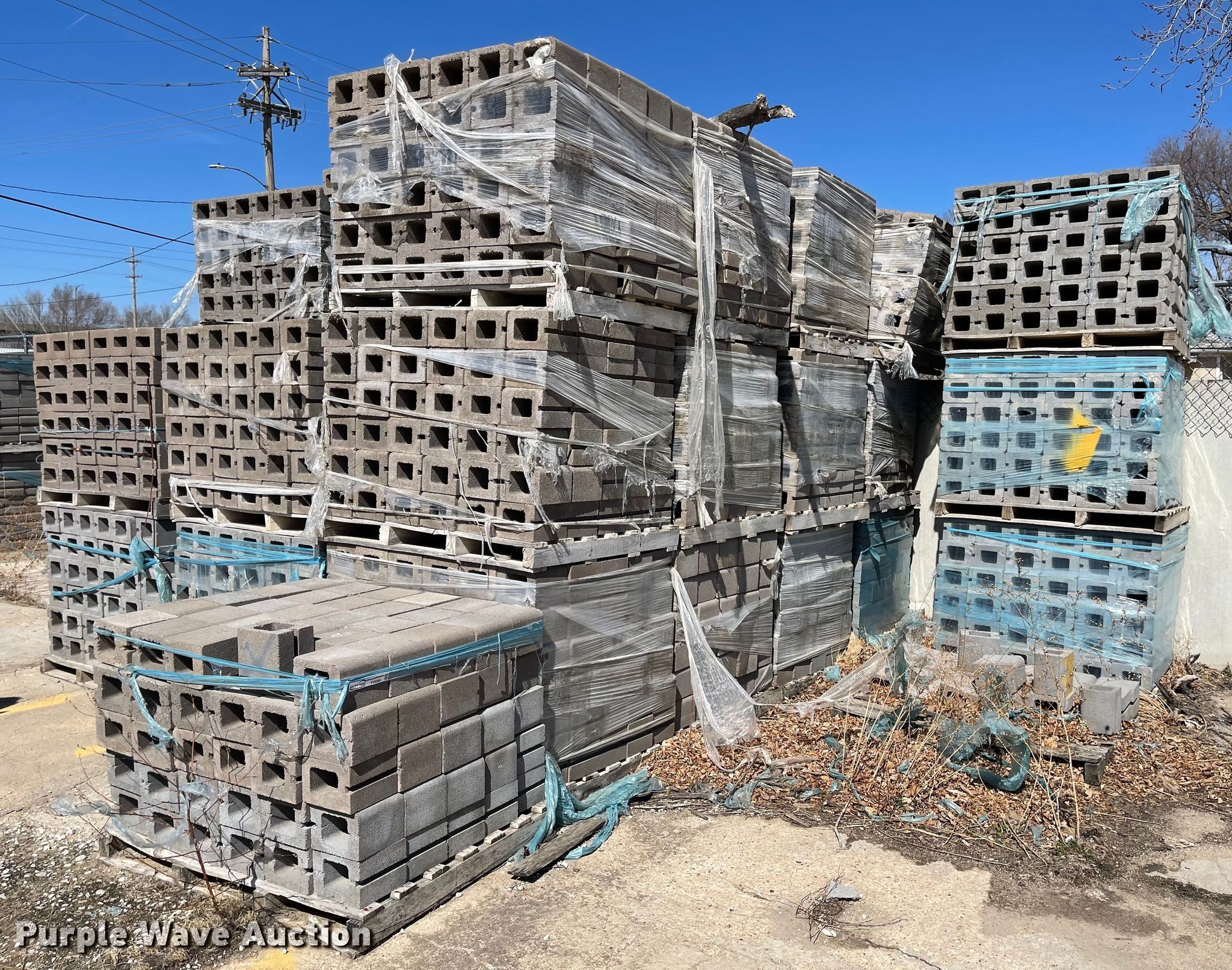 (38) pallets of concrete blocks in Salina, KS | Item FV9364 sold ...