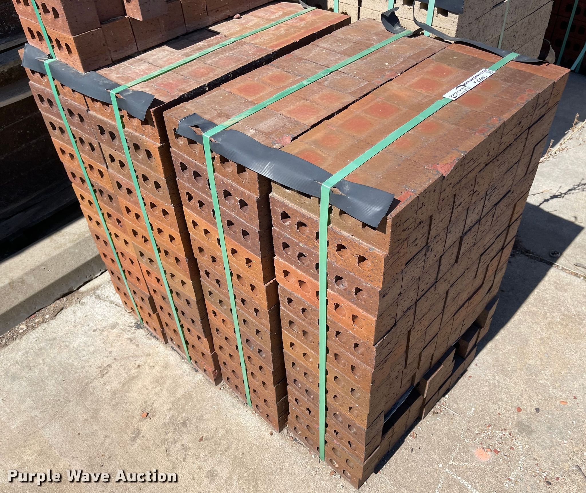 (2) bundles of bricks in Salina, KS | Item FV9382 sold | Purple Wave