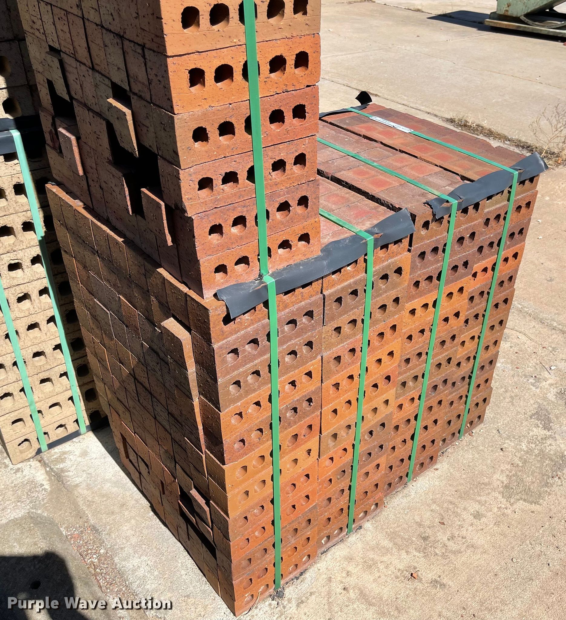 (2) bundles of bricks in Salina, KS | Item FV9382 sold | Purple Wave