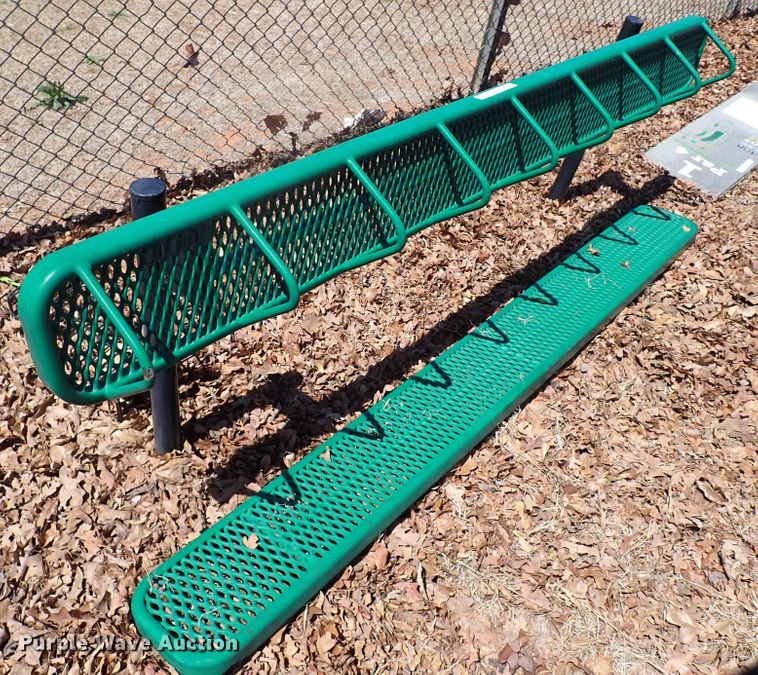 Metal golf bag rack in Edmond, OK | Item KR9669 sold | Purple Wave