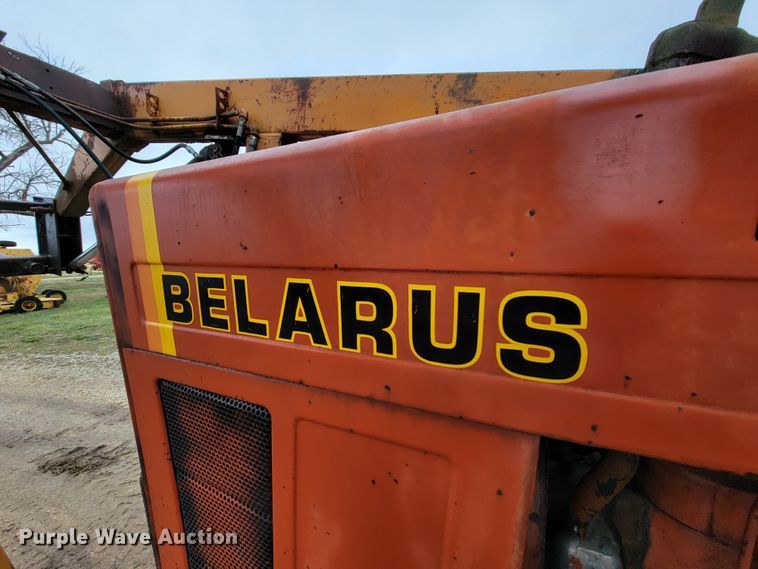 1990 Belarus 822 MFWD tractor in Moran, KS | Item HF9324 sold | Purple Wave