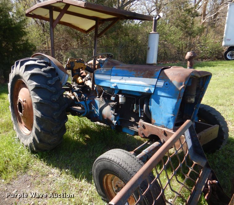 Ford 4000 tractor in Atoka, OK | Item KP9224 sold | Purple Wave