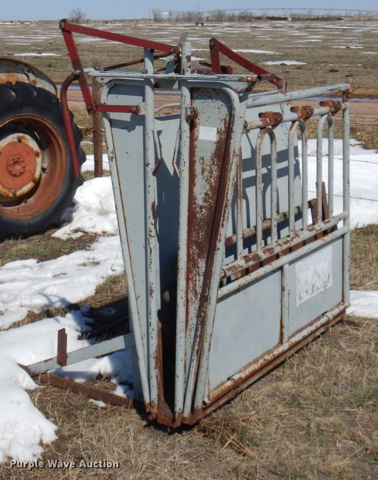 WW Livestock Systems calf table in Chadron, NE | Item KU9705 sold ...