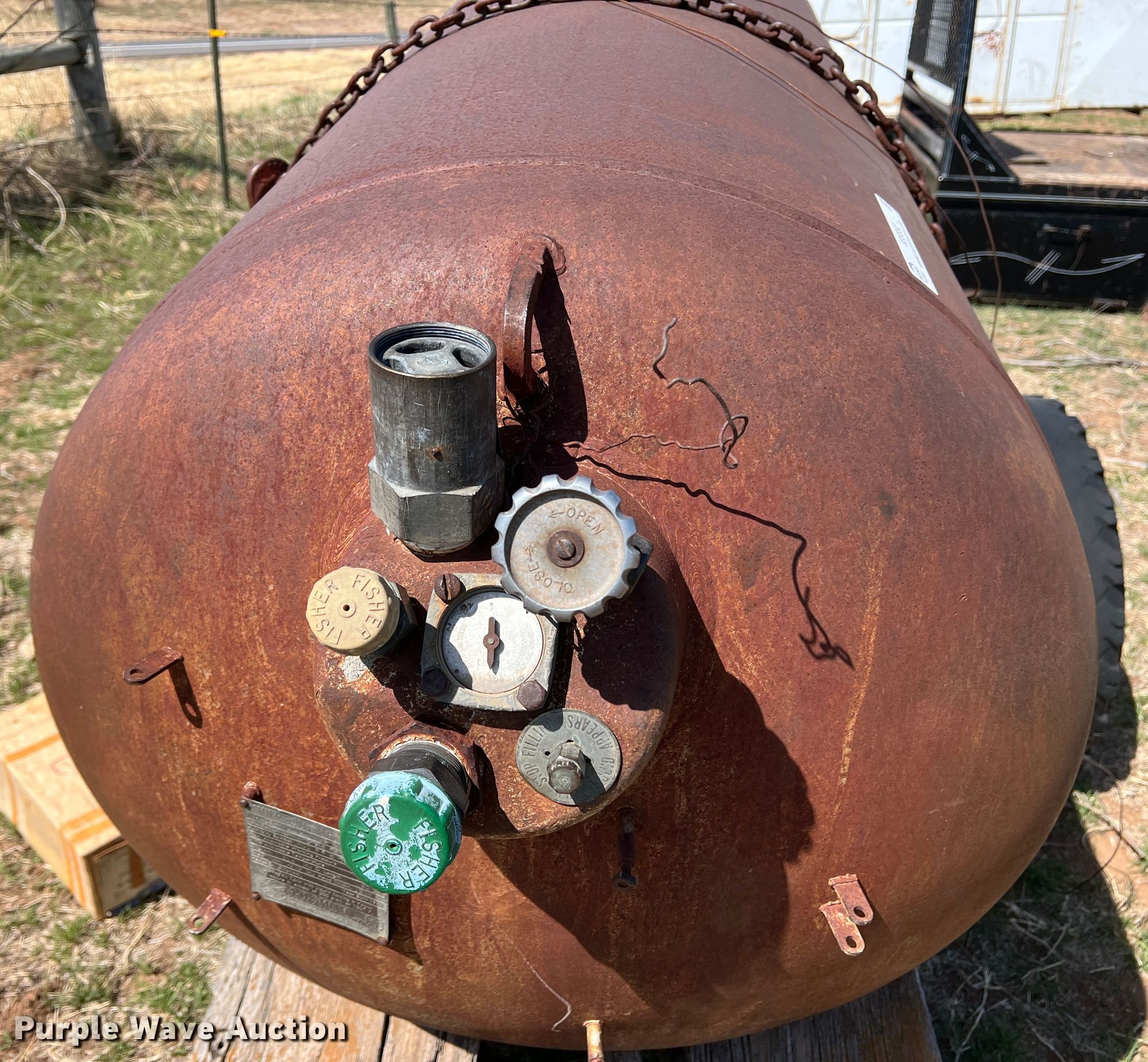 Smithway propane tank in Laverne, OK | Item IG9362 sold | Purple Wave